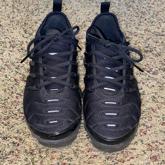 Nike | Shoes | Back Vapor Max Nike Air Plus | Poshmark